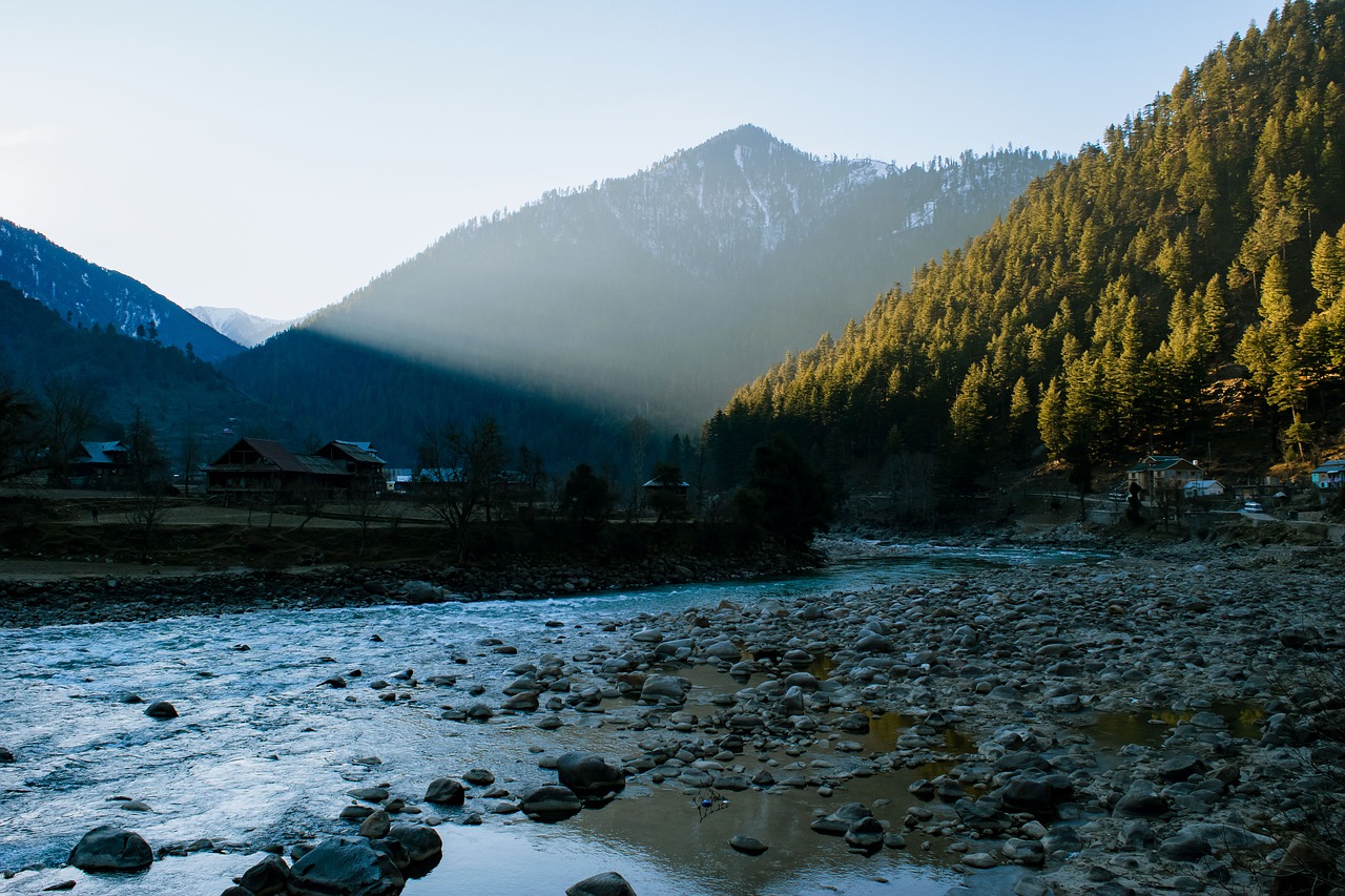 Doodhpathri - The Hidden Gem in Kashmir